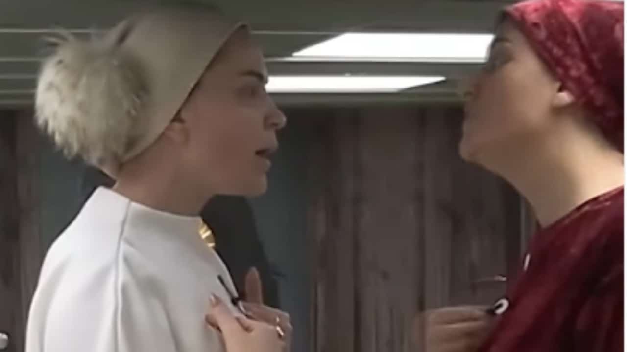 “Ku e di ti a kam dashur të bëj fëmijë?”/ Rozana debaton me banoren e re